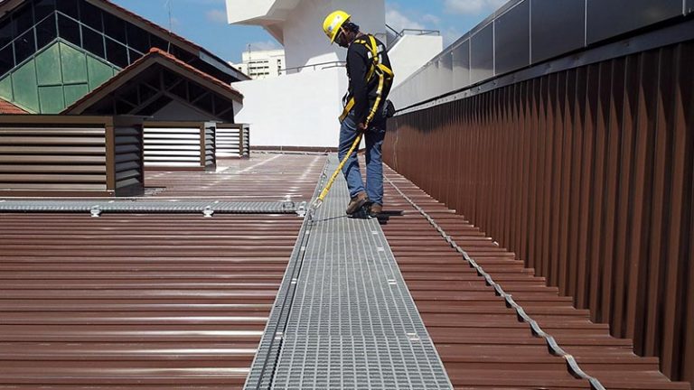 Safe, Stable & Anti-slip Walkway Equipments | Walkway System